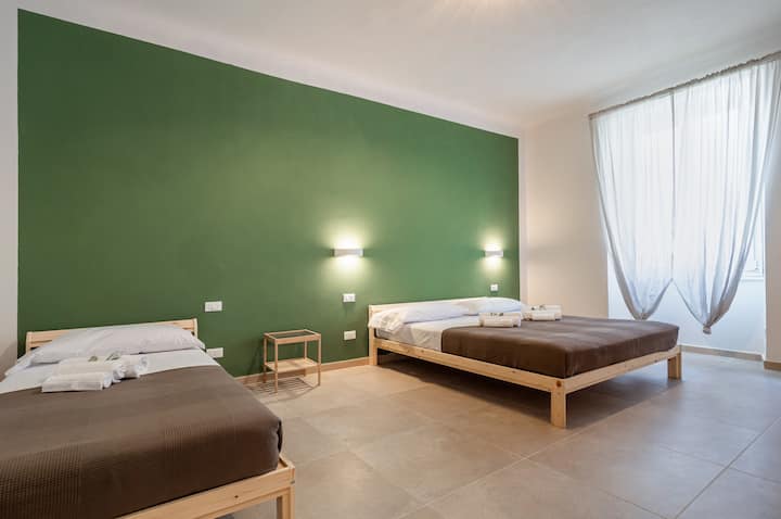 Lovely Oasi Apartment X7 - Near Central Station - La Spezia