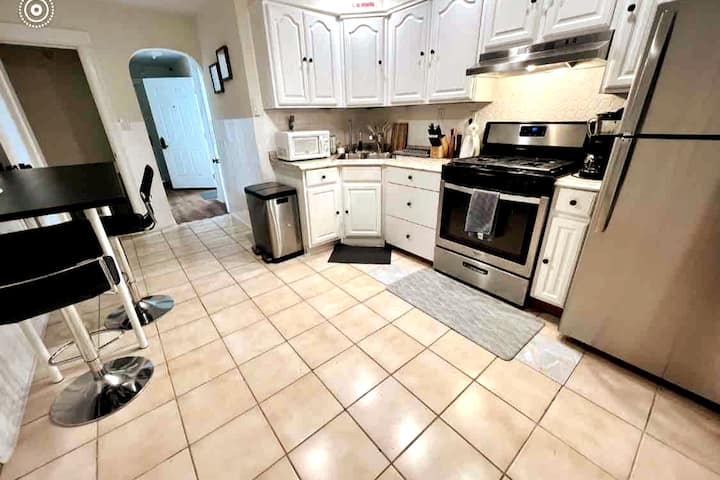 Scenic Views |Bbq |Hs Wifi |Backyard |Private Room - Dobbs Ferry, NY