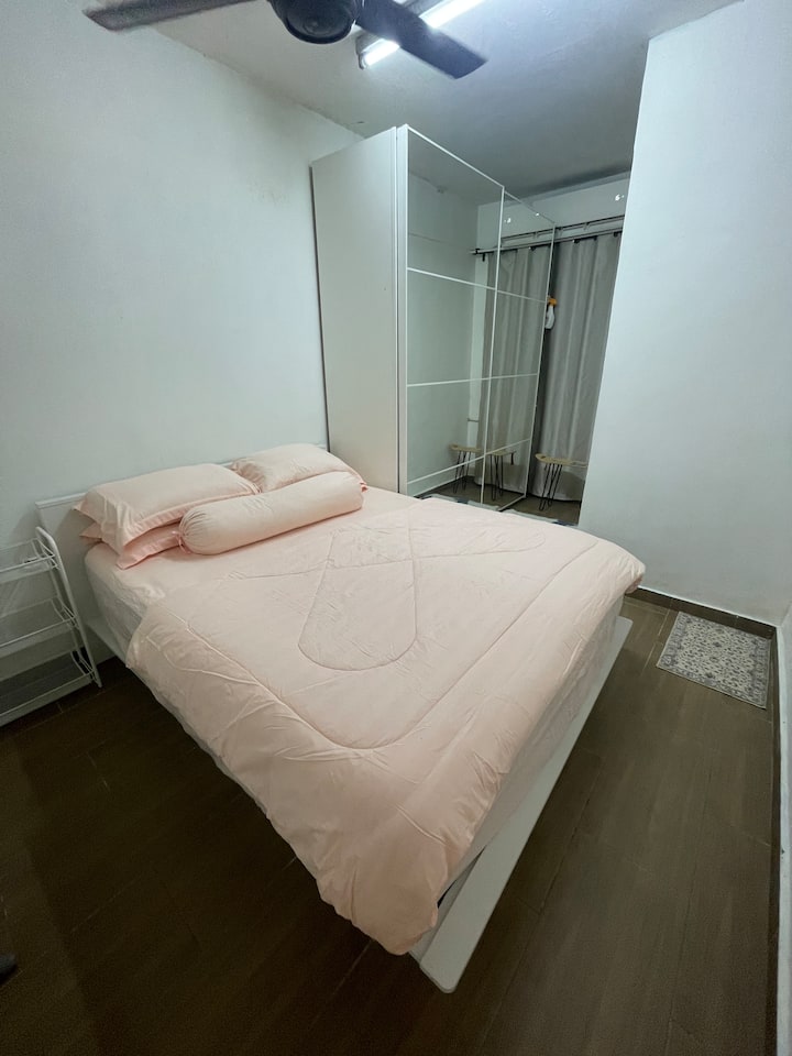 Kepong Foodie Flat Gf Blok J - Sungai Buloh