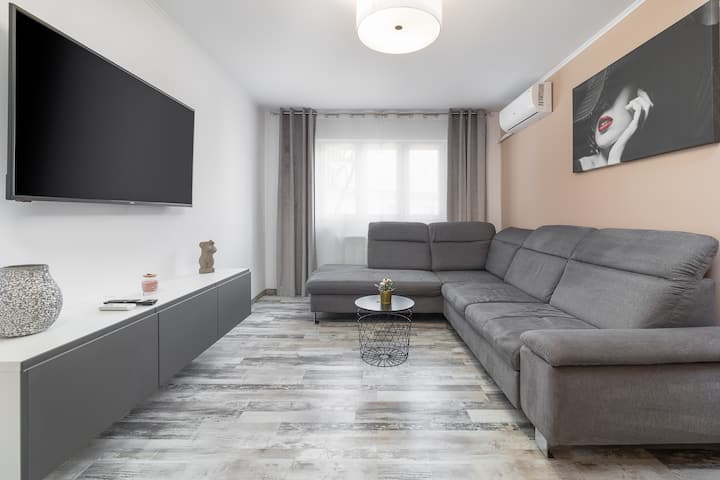 Decebal Flat - Oradea