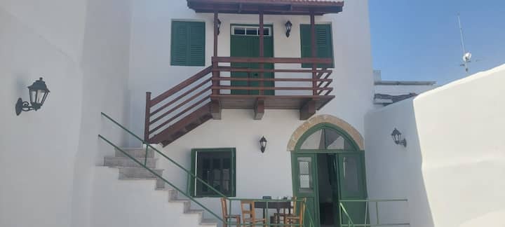 Sultan Mecit Street - Kyrenia
