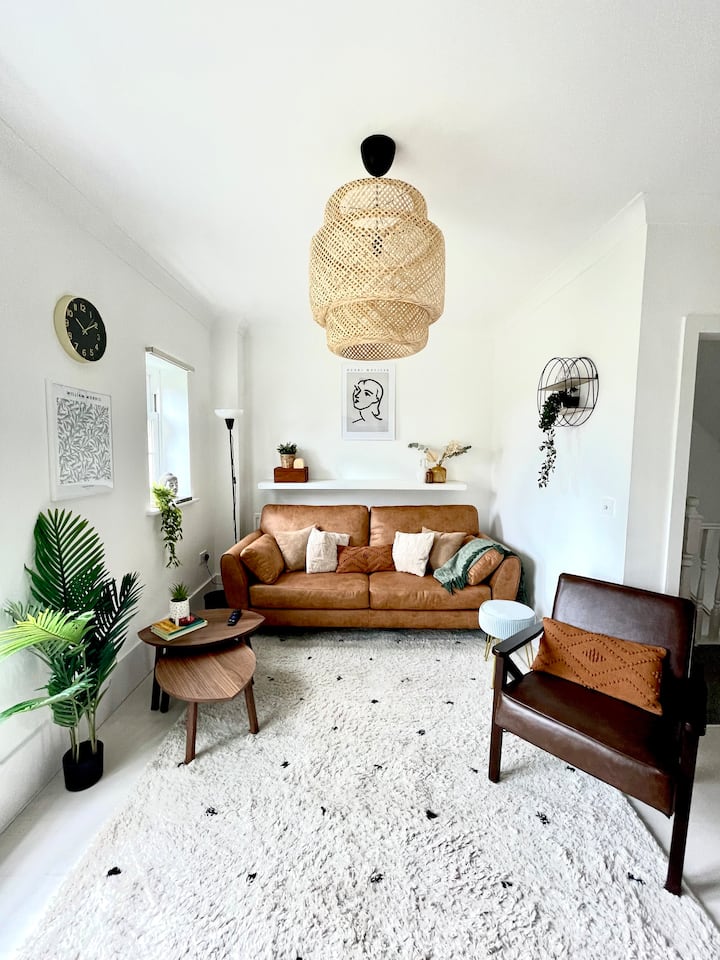 High-end 2 Bed Maisonette In Beaulieu Park - Chelmsford