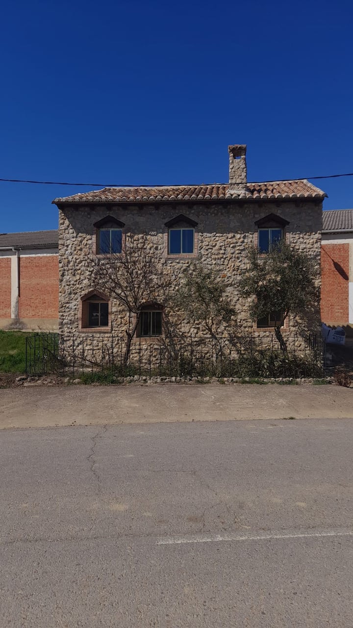 La Casita De Piedra - Cisneros, España