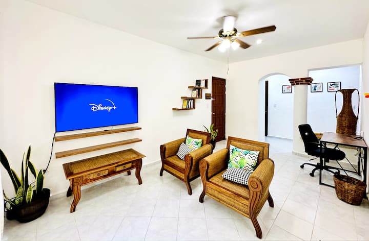 Depto. Nicté En Cancún, Planta Baja Y Piscina - Cancún