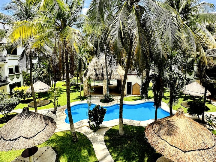 Depto. Nicté En Cancún, Planta Baja Y Piscina - Cancún