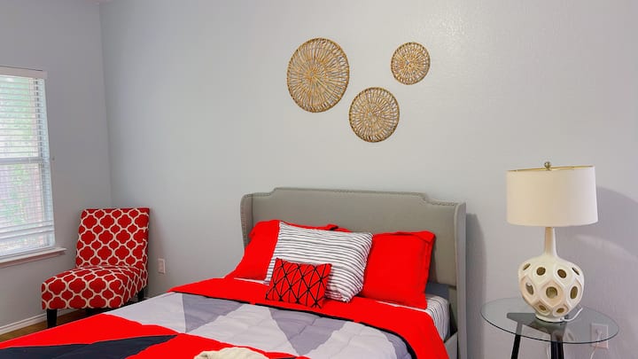 Delight 4br2ba|pets Ok|fenced In Yard|extended - Arlington, TX