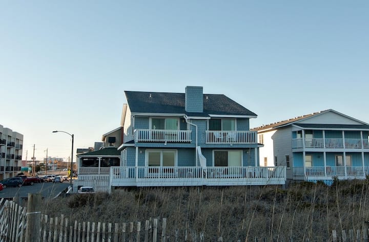 Oceanfront Wonderful Views ! - Wrightsville Beach, NC