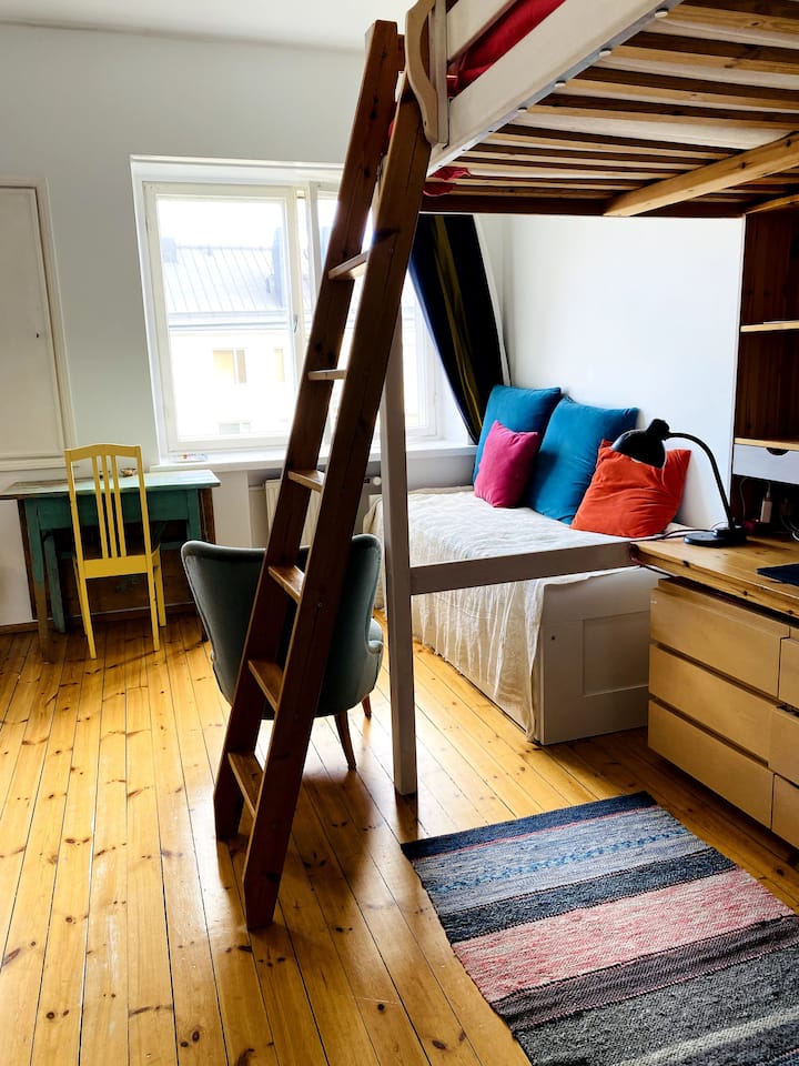 Kiva Ja Kodikas Yksiö Kalliossa - Helsinki