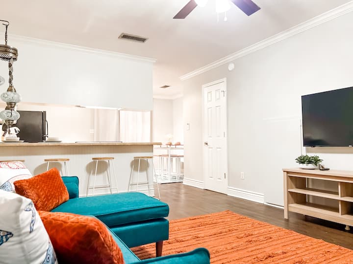 Easy 15 Walk To Fsu/quick Drive To Capital/bragg - Tallahassee, FL