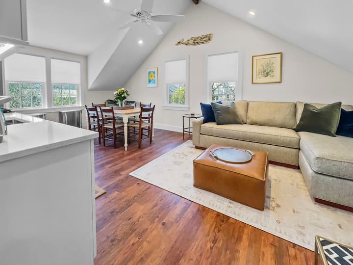 Garage Apartment - Close To Town And Beach! - 난터켓