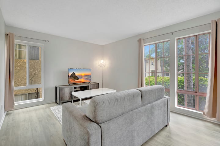 The Bagley #101- Culver City - Los Angeles, CA