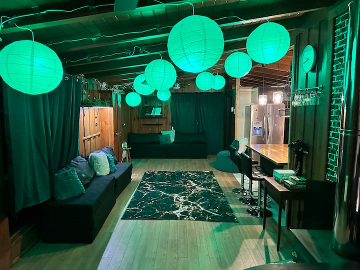 Mini-chalet By Ig: @13lacksheep - Mirabel