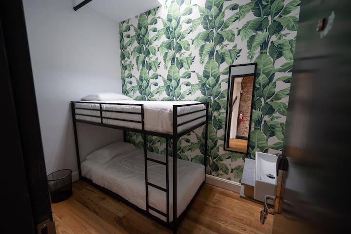 The Flat Nyc - Bunk Bed With Shared Bathroom - New York