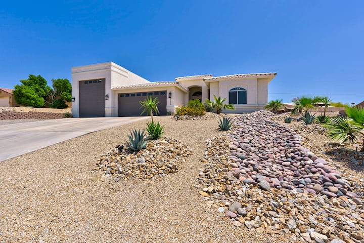 Luxurious Family Home! - Lake Havasu City, AZ