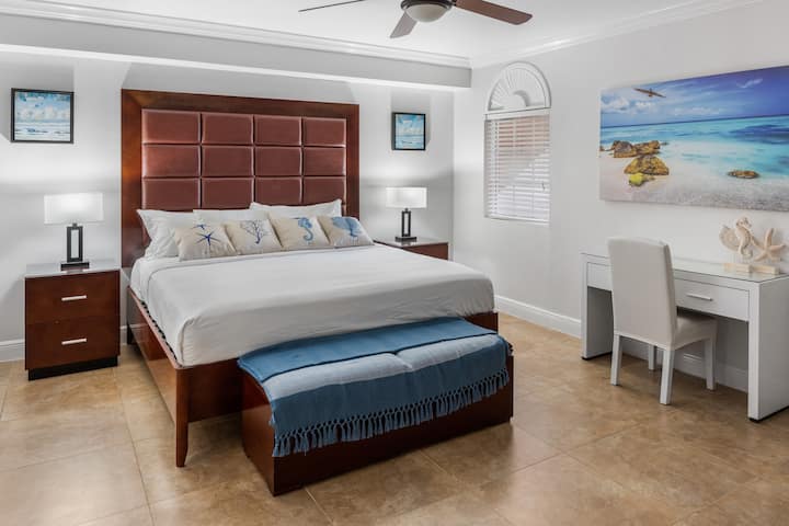 2 Bedroom Beach & Golf Resort Condo - Aruba