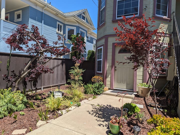 Beautiful Suite With Private Entrance - Berkeley, CA