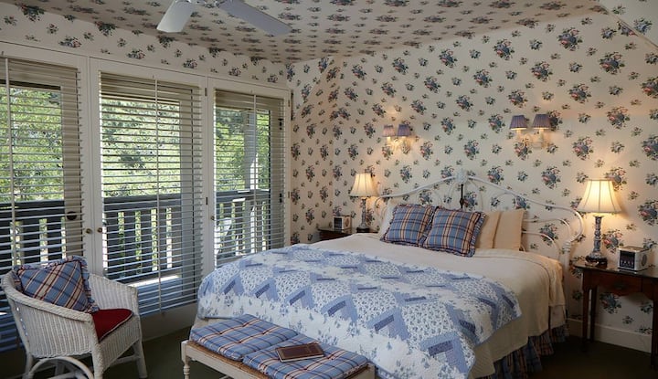 Lodge Room 6 In Boutique Hotel - Julian, CA