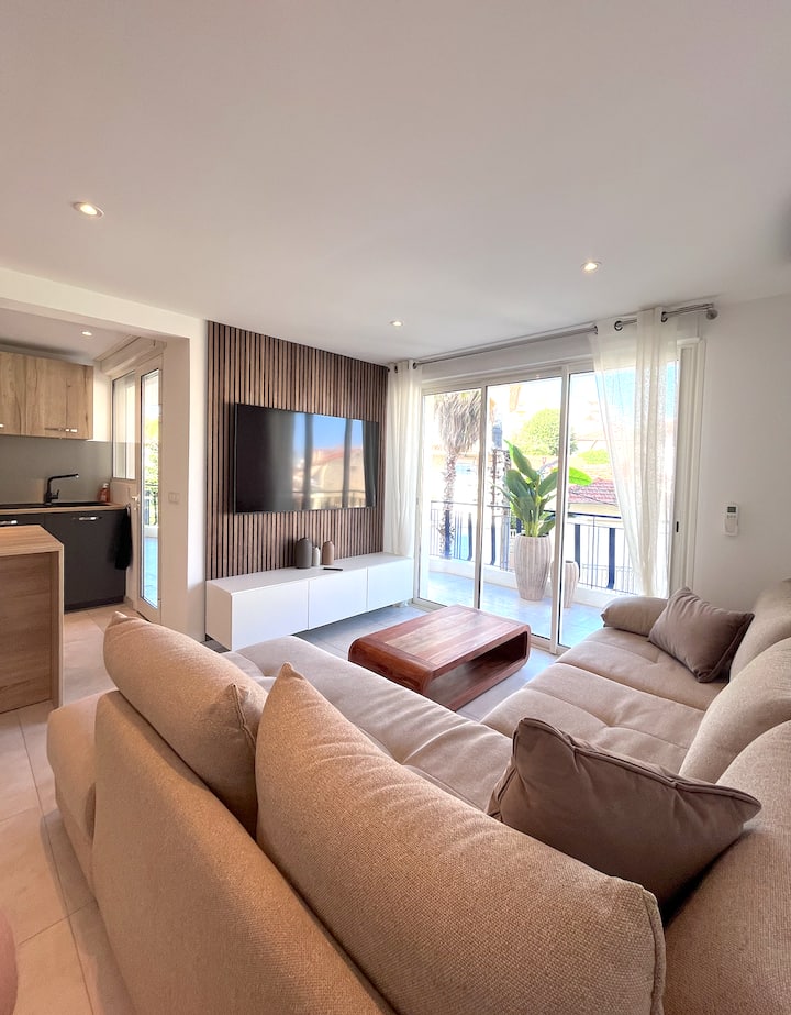 Cannes Centre – 80m², Terrasse, Parking Gratuit - Cannes