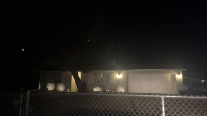 Welcome To Our Peace & Cozy Home - Apple Valley, CA
