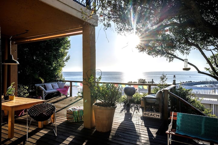 Charming Cottage For 3 | 1 Min Walk To Beach - Somerset West