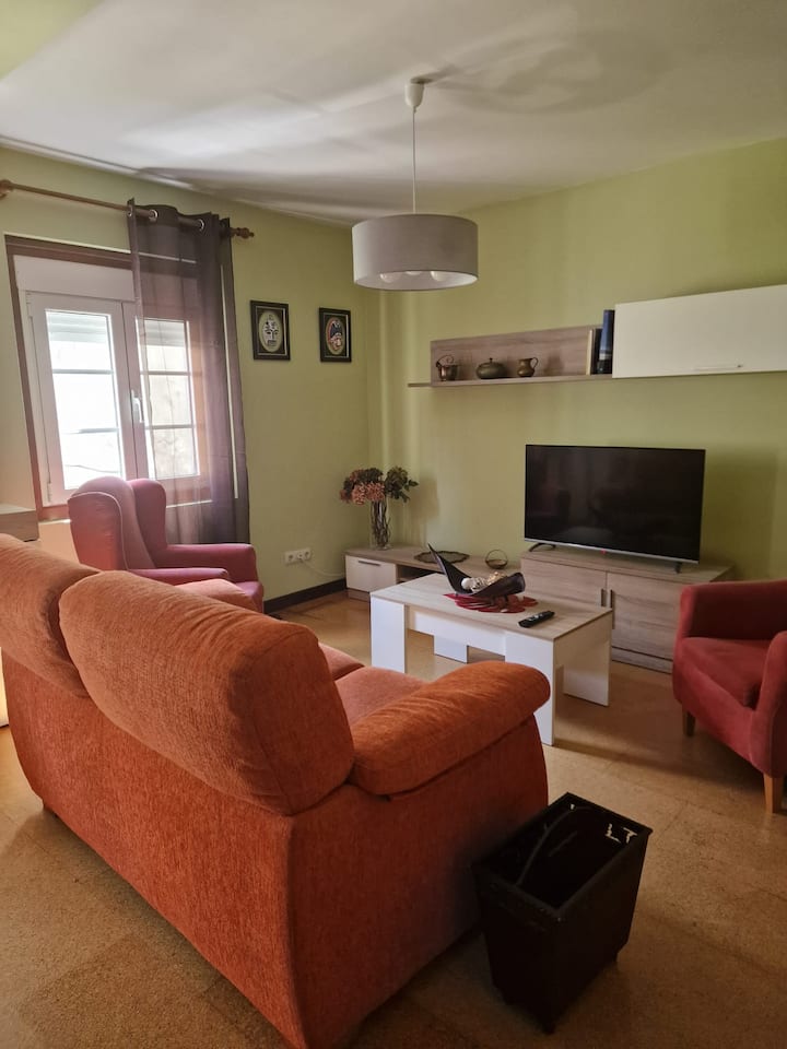 Apartamento Espacioso, En El Corazón De Padrón - La Estrada