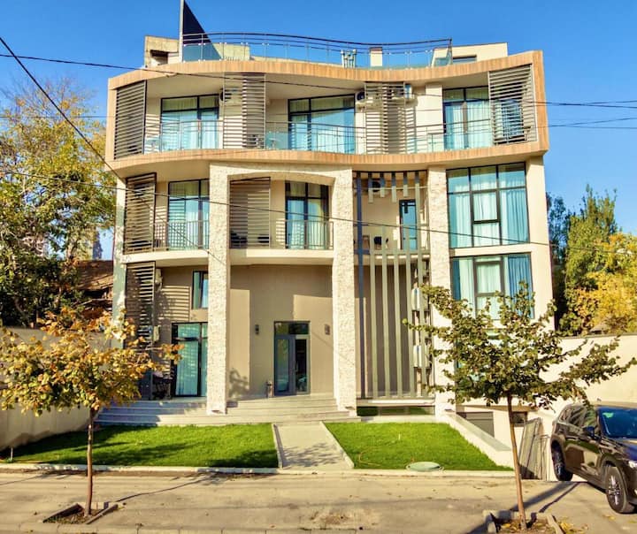 Modern Villa In Tbilisi ! - Tbilissi