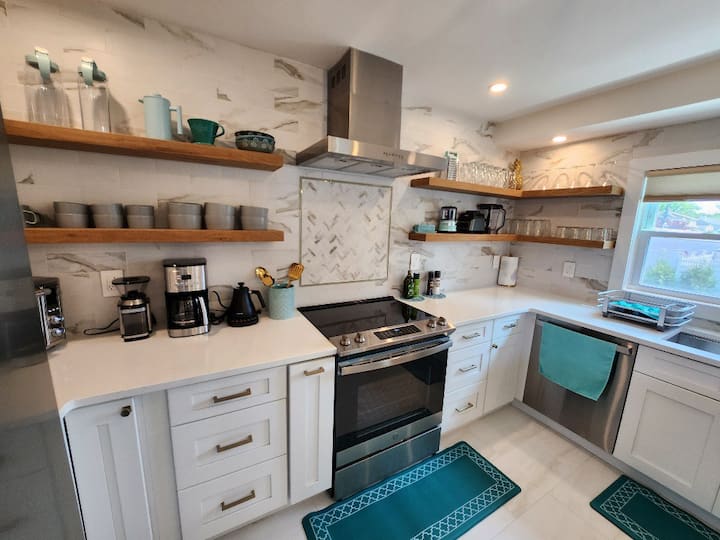 Home In Belmar (2 Mins From Marina) With King Beds - Belmar, NJ