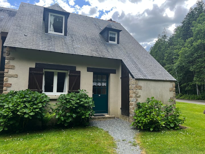 Cottage Du Golf 2 Chambres - Accès Piscine - Missillac