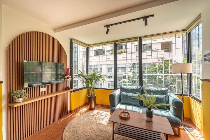 Hanoi's Hidden Gem | Bathtub & 3 A/c |Free Lockers - Hanoi