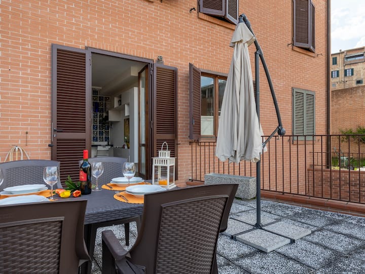 Siena: Appartamento Panoramico Con Terrazza - Siena