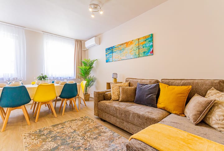 Free Parking,4ac+balcony,roomy Apt(80sqm)at Center - 布達佩斯