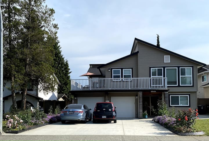A-1 Affordable +2 Bedrooms Suite -Separate Entry - Maple Ridge