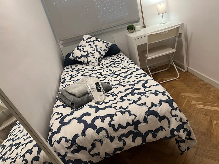 Habitación En Barcelona (Habitación #3) - Barcelona