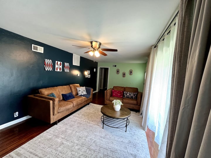 Warm And Cozy Beautiful Home. - Kokomo, IN