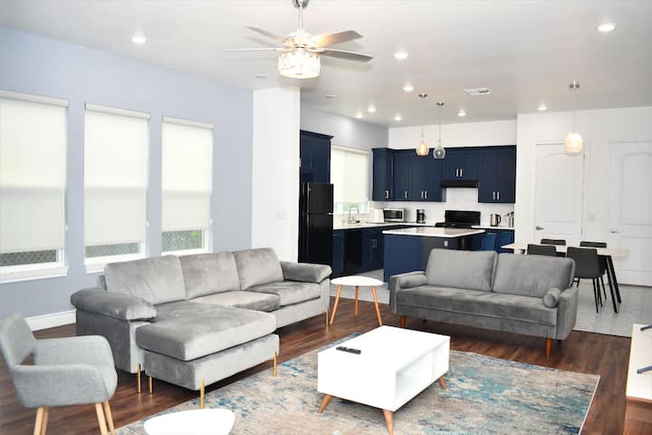 3 Bedroom Home Near Pearl Brewery/river Walk - San Antonio, TX