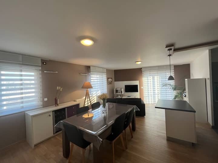Appartement Design Proche Paris, La Défense Arena - Nanterre