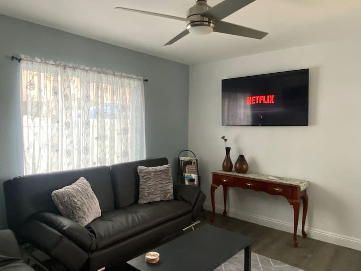 My San Diego Getaway - Imperial Beach, CA