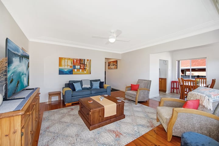 Barwell Cottage Woy Woy By Accom Holidays - Woy Woy