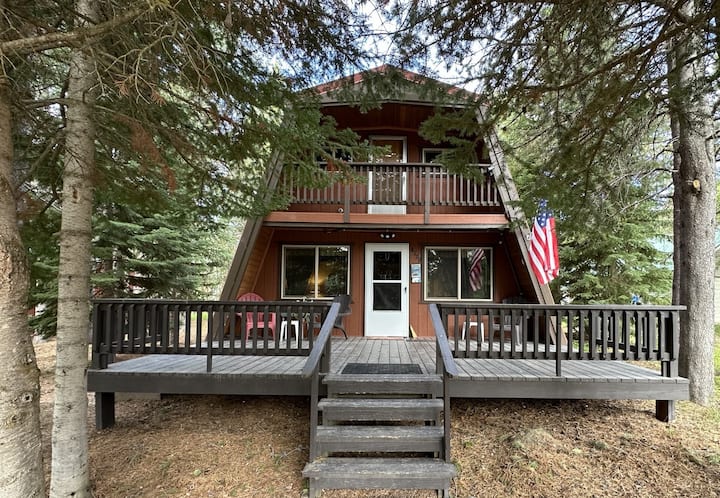 Pinion Pines Cabin Yellowstone - Island Park, ID