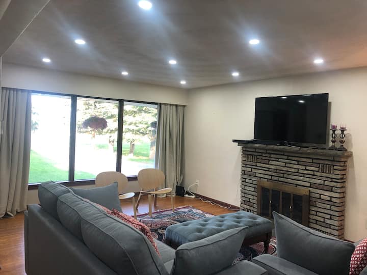 Home In Oshawa - Port Perry