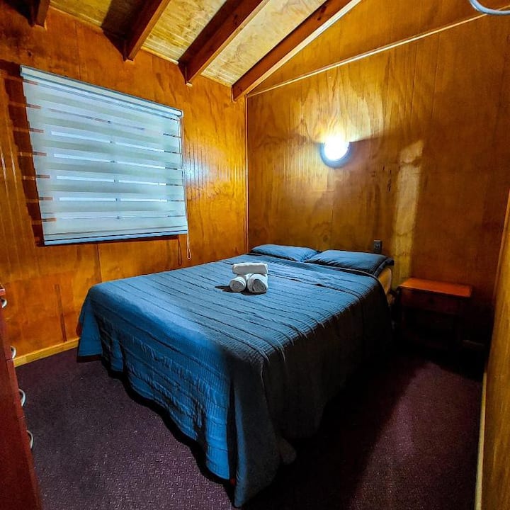 Habitación Matrimonial Pequeña En Hotel Gran Luna - Puerto Montt