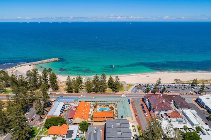 Beachfront B&b By The Sea - East Fremantle