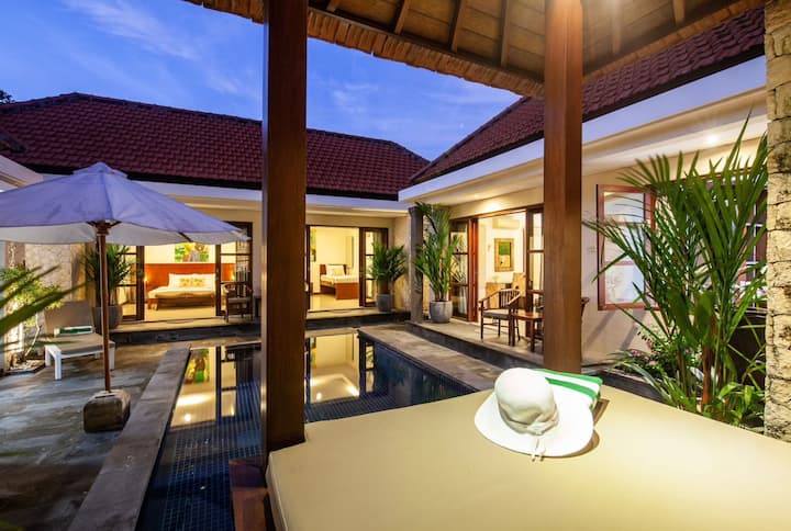 Sanur Beach Villas-private Pool - Sanur