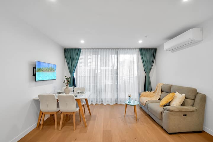 Cozy 2 Bds 1bath @Boxhill Central - Melbourne