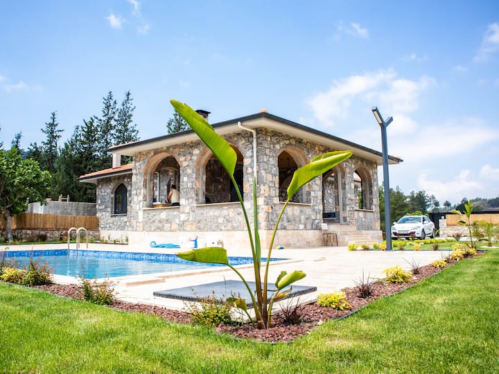 Villa Belinay (Plajlara Yakin Müstakil Taş Ev) - Göcek