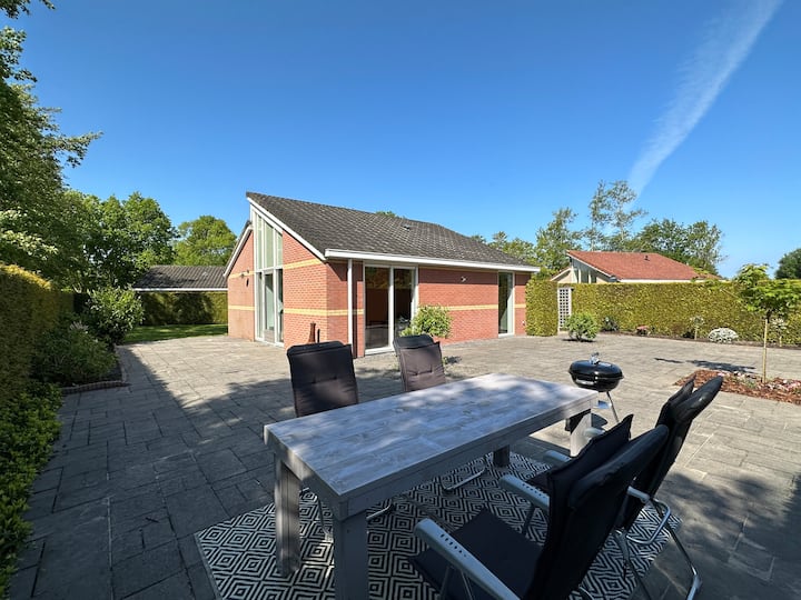 Modern Holiday Bungalow - Franeker