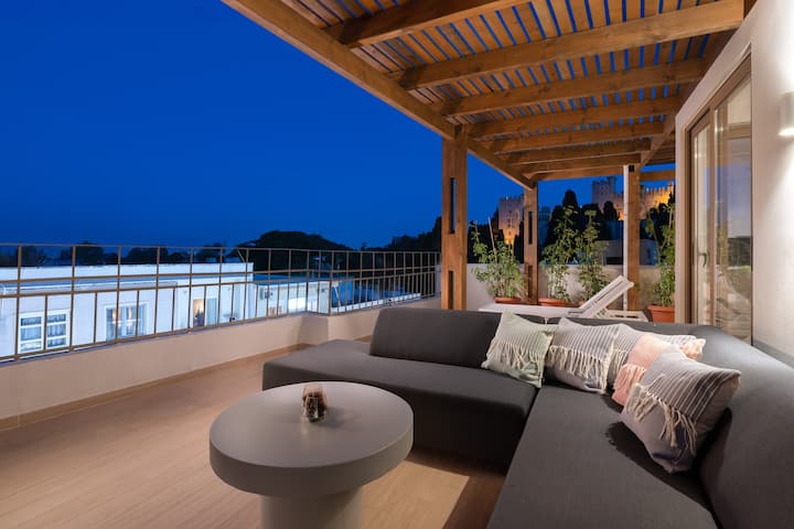 The 12th City Hotel - Penthouse Apartment - Rodi