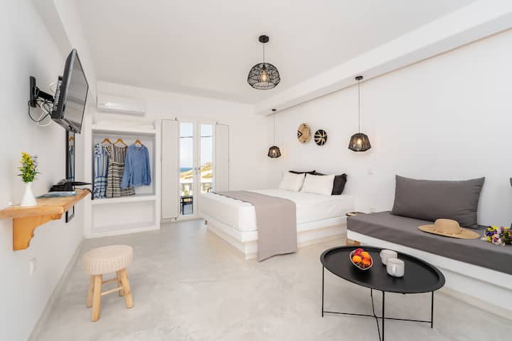 Celestial Seaview Apartments - Portara - Naxos