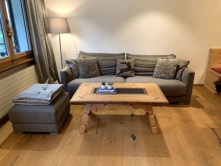 2 Bdr Flat In Heart Of Klosters - Klosters-Serneus