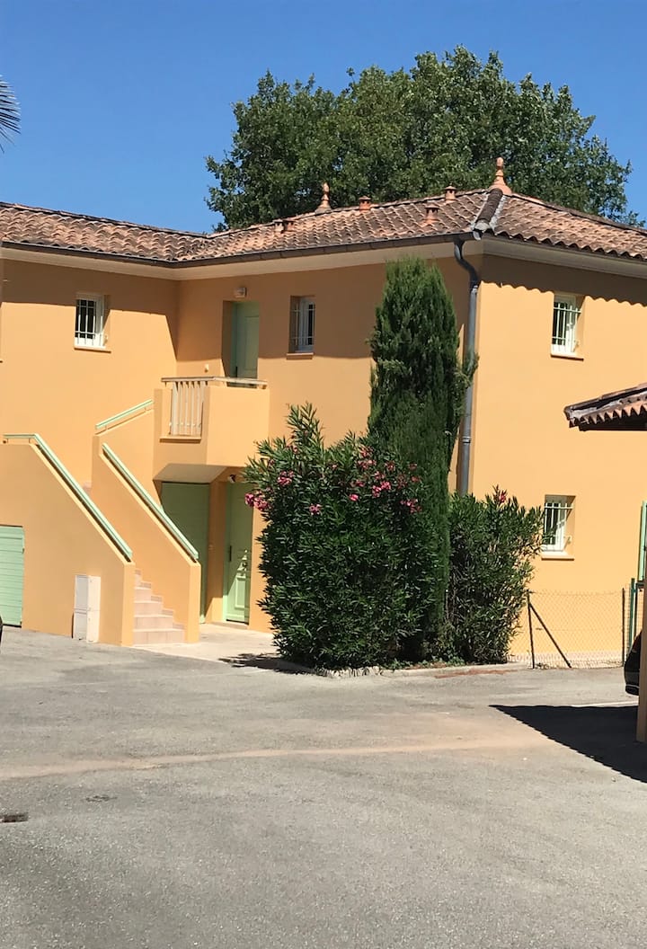 Appartement Duplex 6/8 Personnes Avec Jardin - Saint-Raphaël